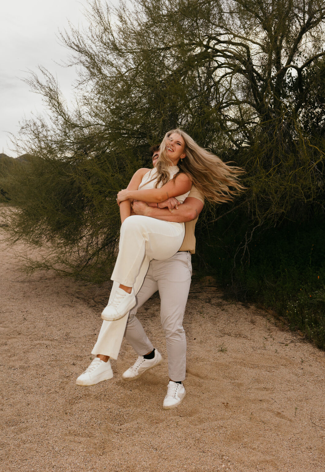 Adventurous Phoenix Engagement Session | thekrekelbergs.com